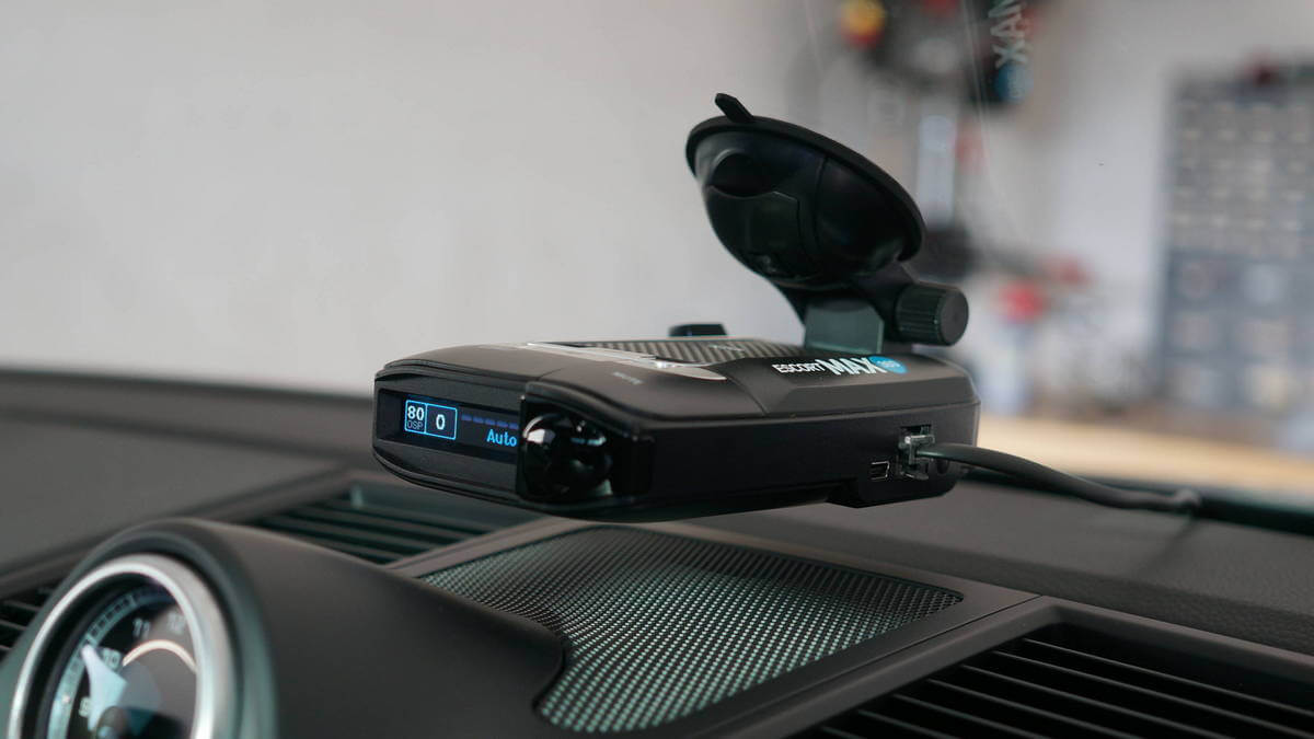 Radar Detectors Explained: How They Work, Types, and Legal Tips