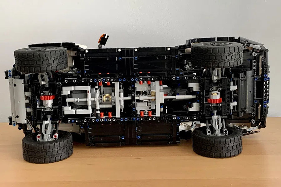 A Fan Built a Remote-Controlled Lego Hummer EV That Drives and "Crab Walks"