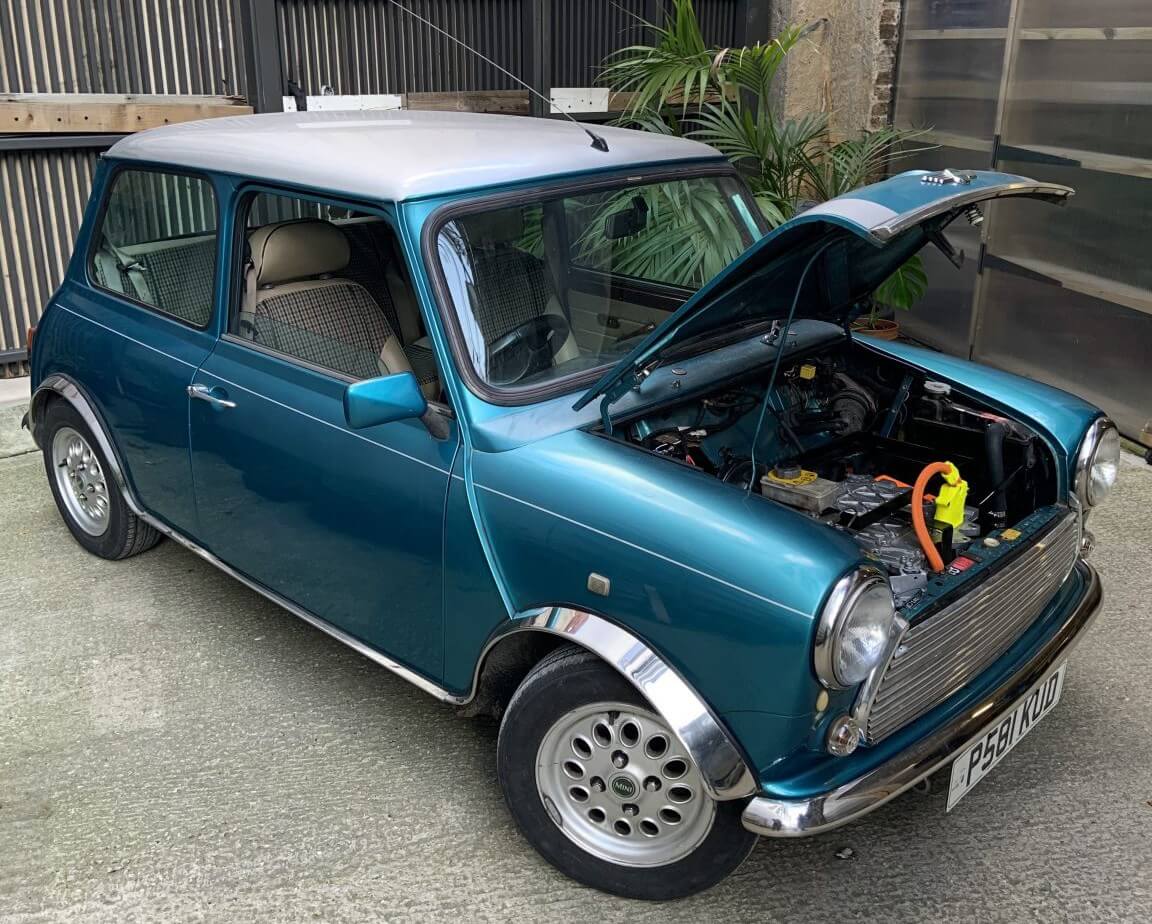 London Electric Cars Will Electrify Your Classic Mini with an EV Kit