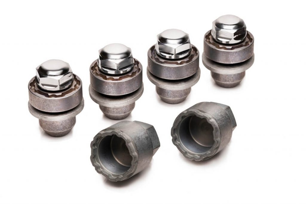 5 Best Wheel Locks to Make Thieves' Lives a Lot Harder