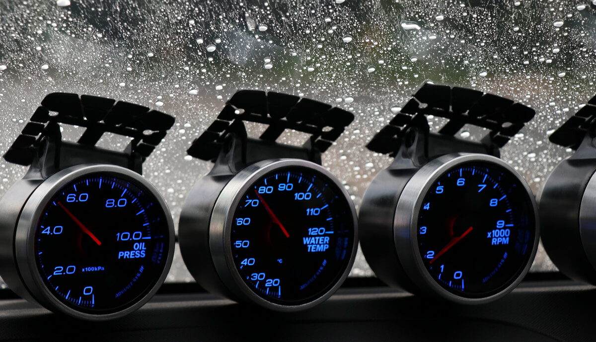 Why Aftermarket Gauges Are Crucial in Every Modified Vehicle