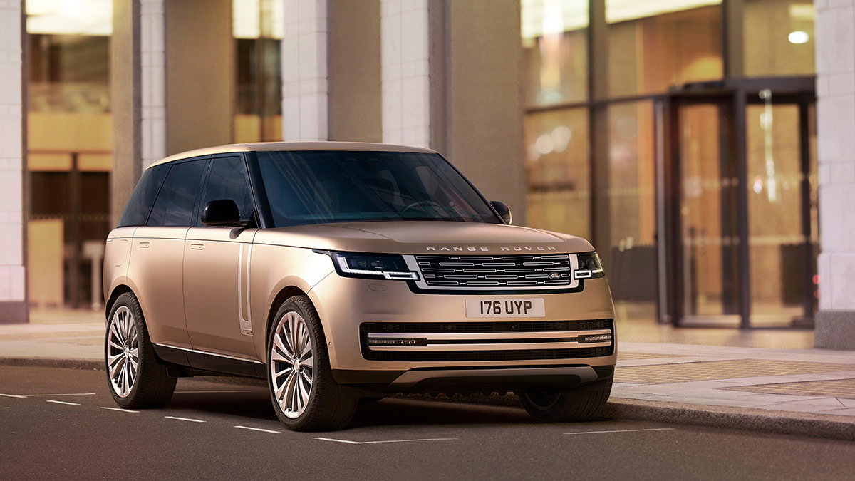 All-New 2022 Range Rover Arrives with a Clean Design and a Three-Row Option