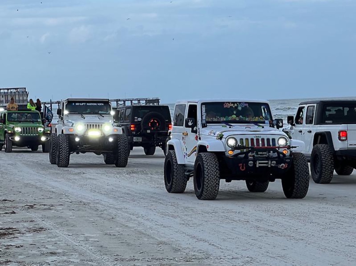Jeep Celebrates 20th Anniversary of Jeep Beach on Daytona Beach