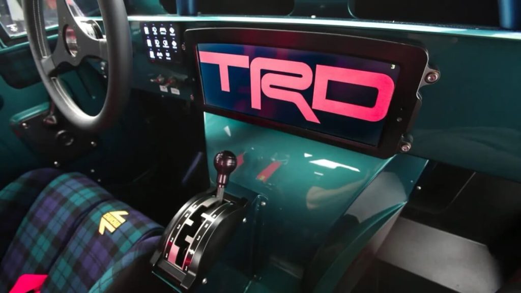 Toyota FJ Bruiser: Classic Land Cruiser + NASCAR V8 = Madness