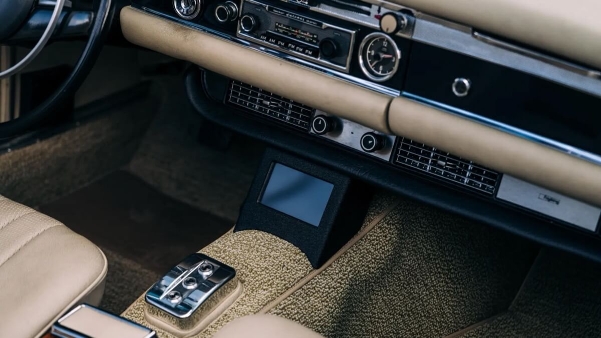 This Classic Mercedes-Benz 280SL Gets a Twist as a Luxury EV
