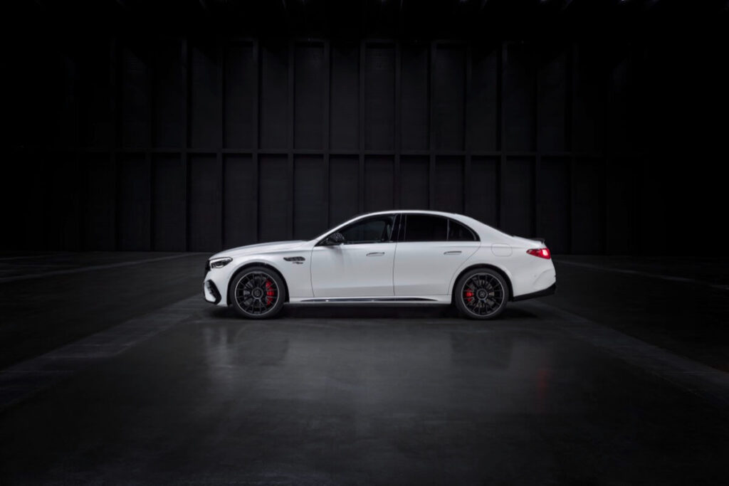 2025 Mercedes-AMG E53 Hybrid: 603HP Turns Sedan into Supercar