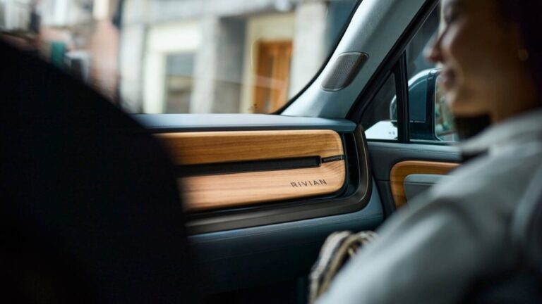 Next-Gen 2025 Rivian R1S/R1T Are Seriously Improving