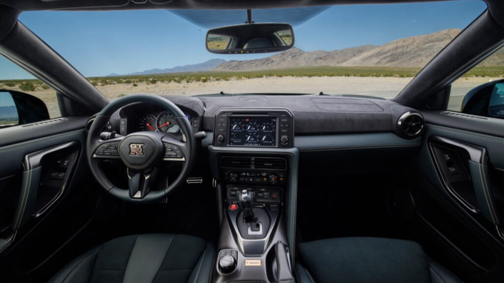 Farewell, R35: Nissan Ends the GT-R with Two Special Editions