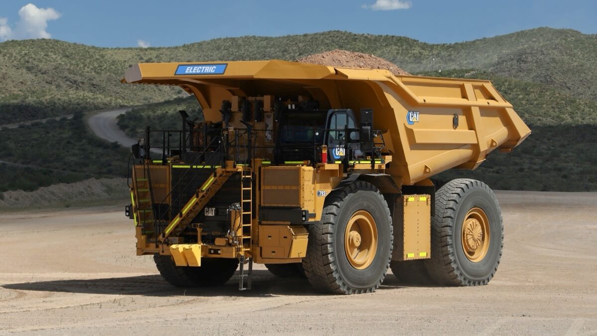 Caterpillar Tests Its First Full-Electric Dump Truck at the Proving Ground